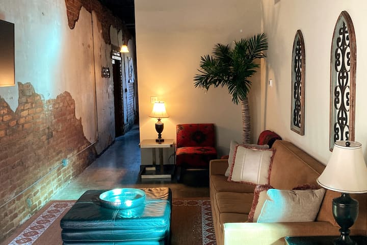22 Cherry Street Luxury Loft - Hampton, GA