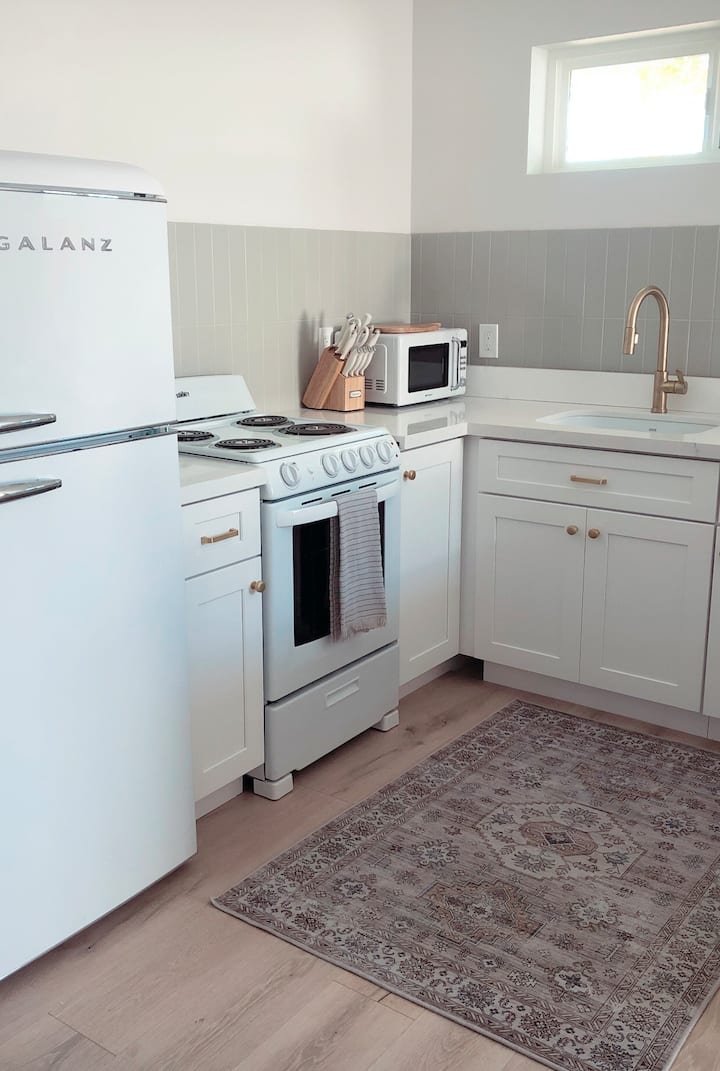 Gorgeous Detached Casita- Private Entrance - Mesa, AZ