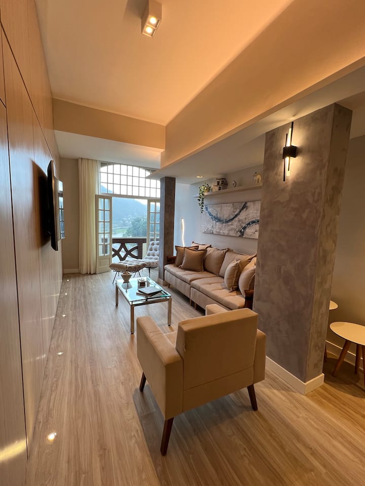 Luxuoso Apartamento Em Petrópolis - Petrópolis