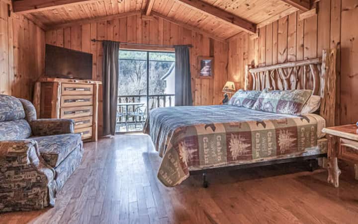 Cabin 2 - Tellico Plains, TN