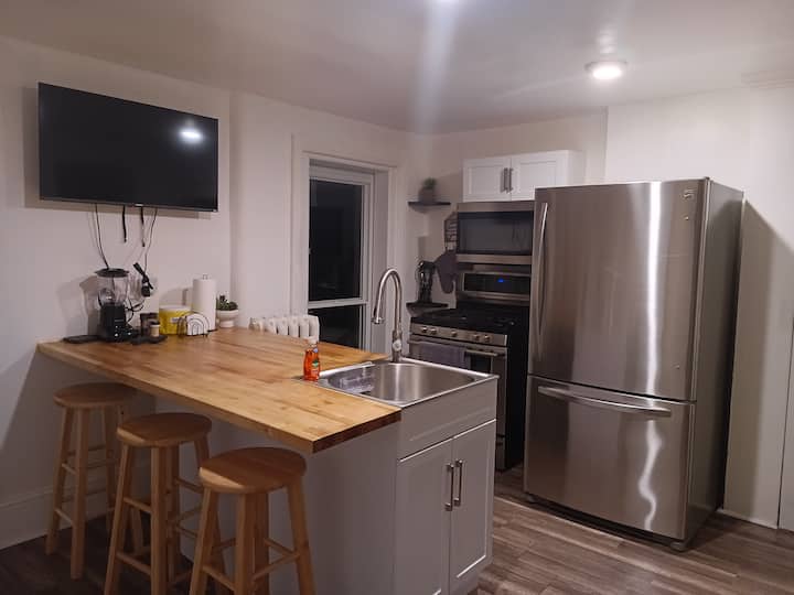 Cozy 2 Bedroom Apartment Near Locust Lake - Pottsville, PA