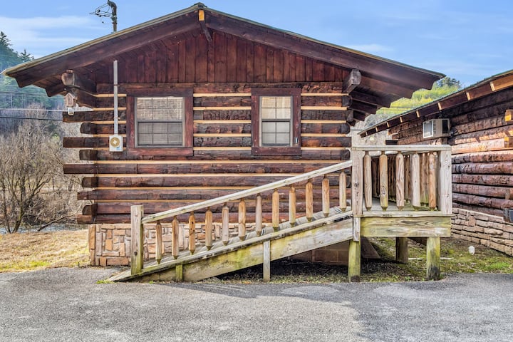 Cabin 1 - Tellico Plains, TN