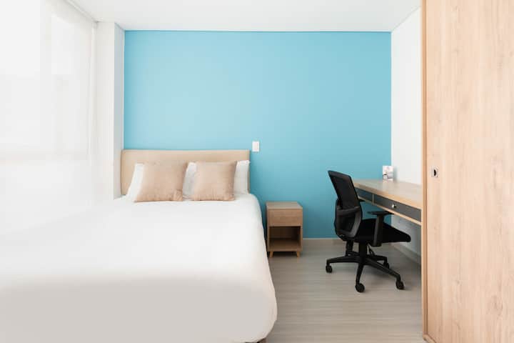 Internet Rápido, Café Caliente Y Piscina - Bogotá