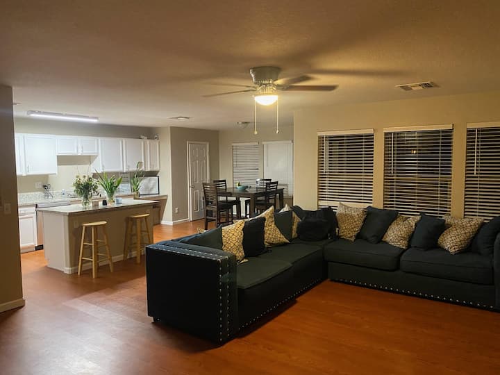 Minutes From State Fram Stadium - Maryvale Village – Phoenix