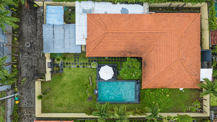 Lucky Lily Villa – Private Pool & Huge Lawn - Denpasar