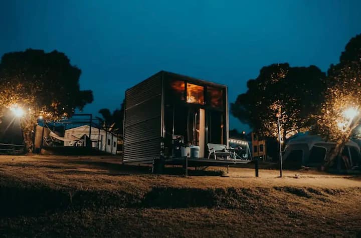 Experience&enjoy Mountainlake Tinyhouse Glamping! - Cavinti