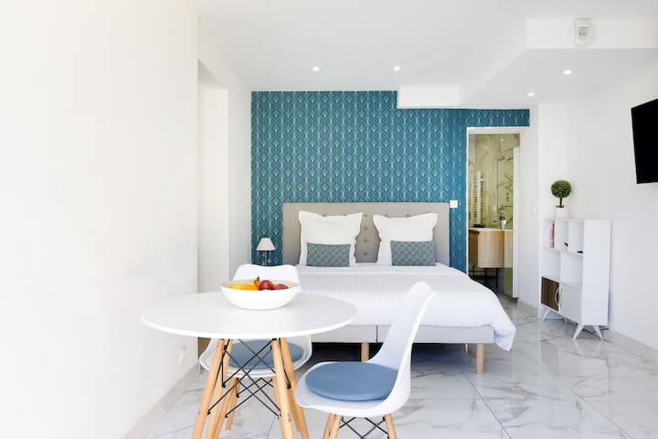 Studio Tout Confort Avec Parking, Terrasse - Èze