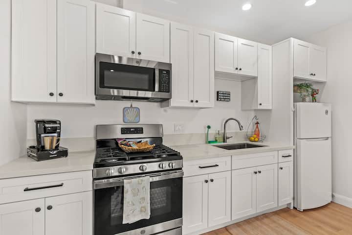 Quiet Home W/free Parking 10min To Hollywood - Burbank, CA
