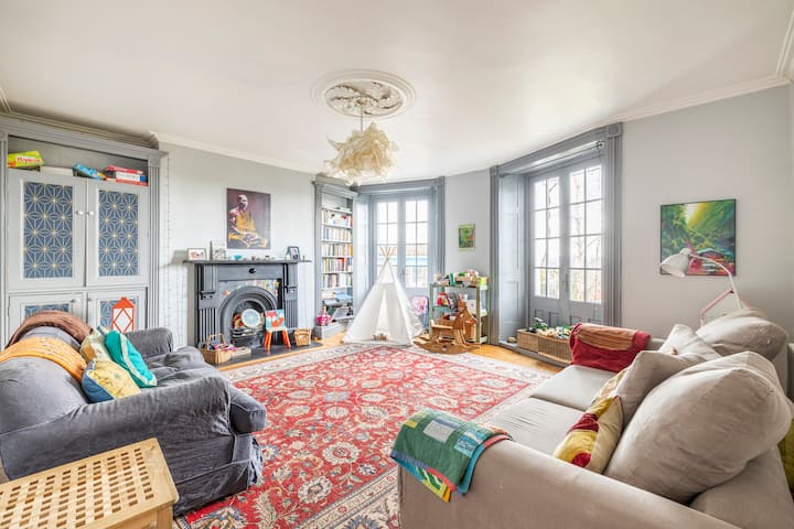 Georgian Townhouse With Amazing Views And Garden - Bristol