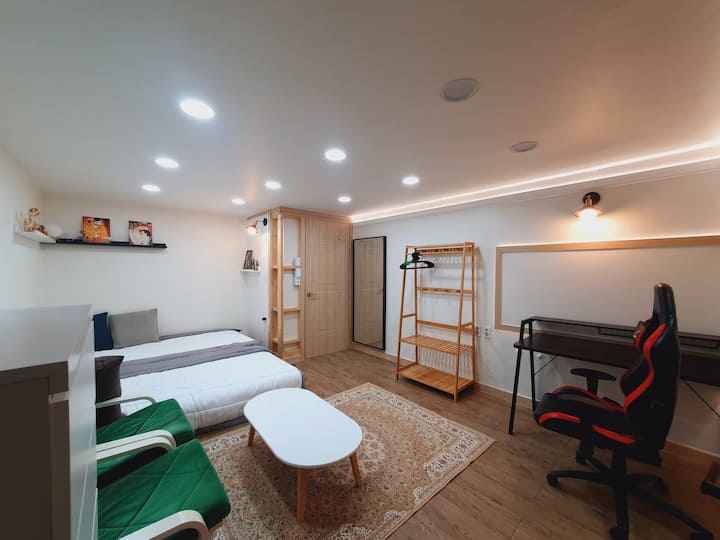 편안하고 넓은 집/Studio, 장기숙박 40% , 병점역, 동탄, 삼성전자, 세마역 Jc - South Korea