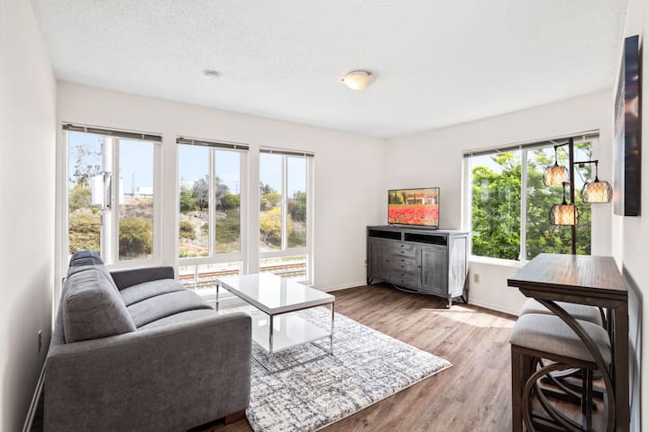 The Bagley #206 - Culver City, CA