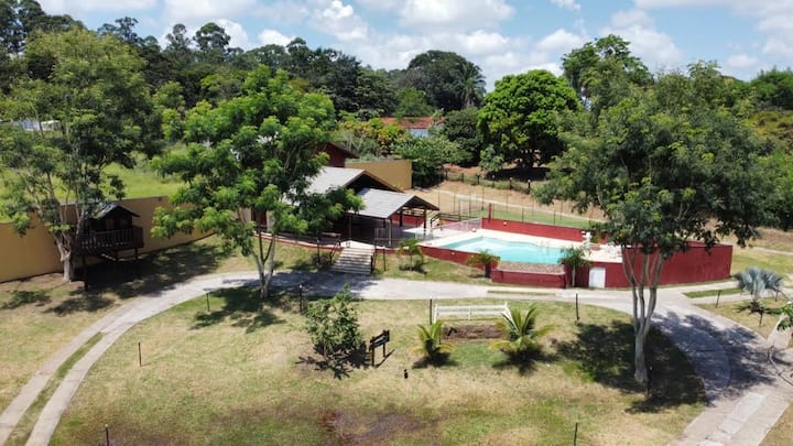 Linda Chácara Com Vista Para O Lago - Pindamonhangaba