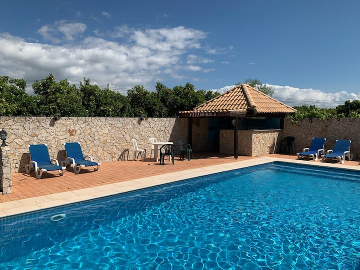 Spacious 1 Bedroom W/ 3 Beds Near Beach - Fuseta