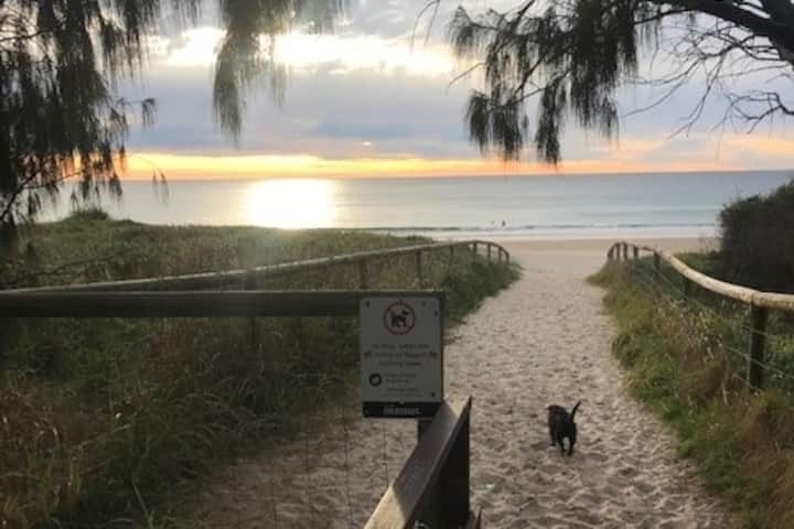 Luxury Apartment Mermaid Beach - Broadbeach