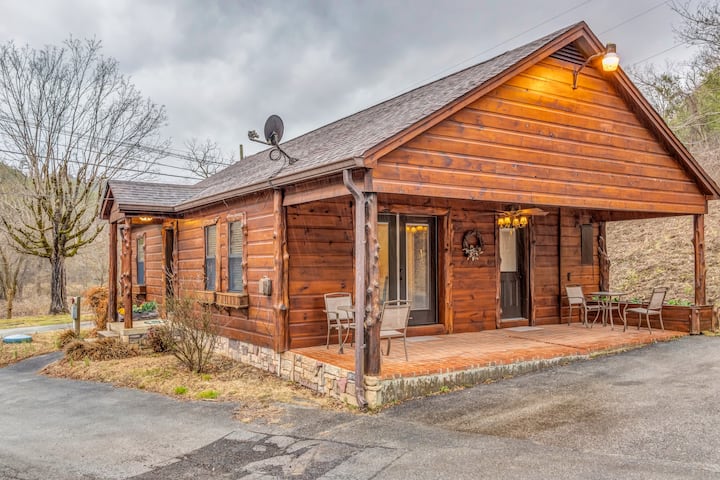 Cozy Corner - Tellico Plains, TN