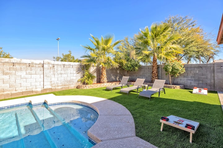 Peoria Oasis: 3br Home W/ Pool, Game Room & Patio - Peoria, AZ