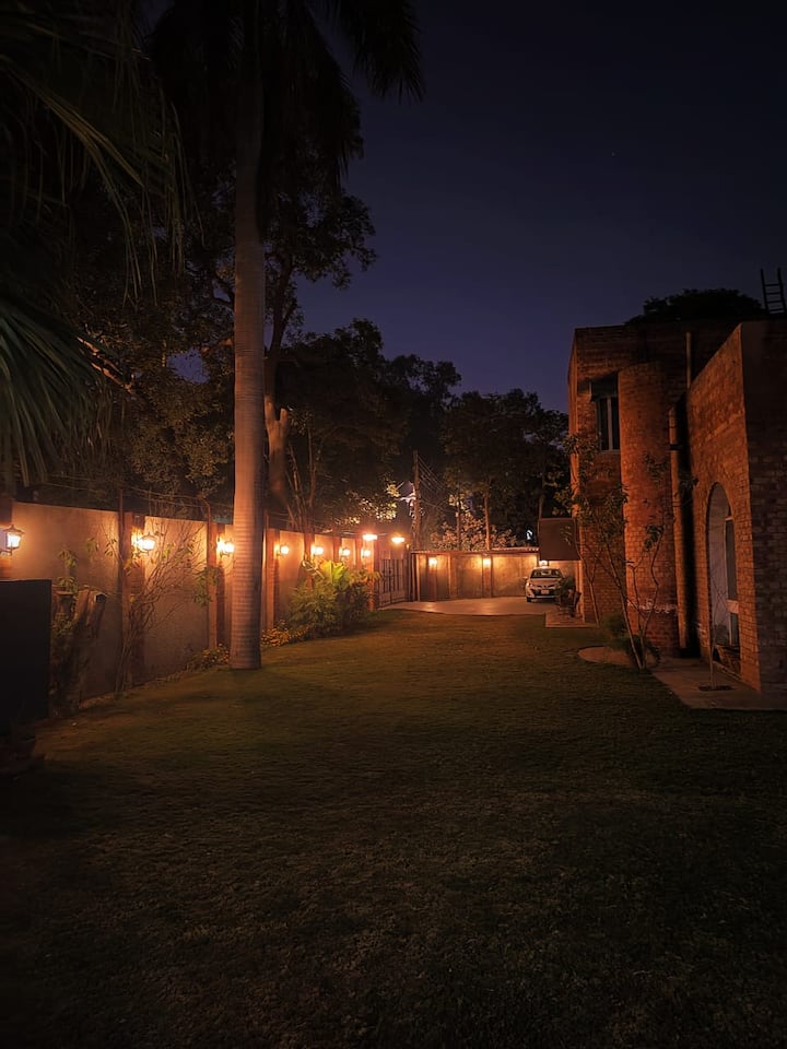 Le Green Manor - Lahore