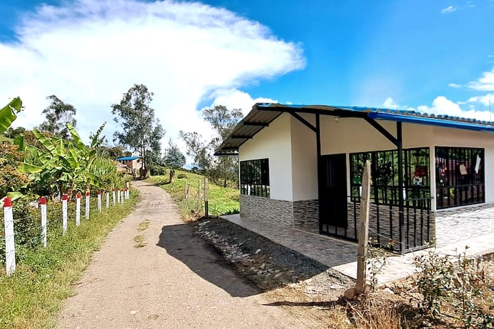Renacer. Casa Campestre Cerca A Bogotá - Chipaque