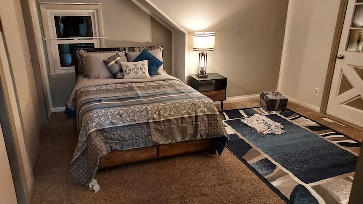 Cozy, Classy, Duplex - Appleton, WI