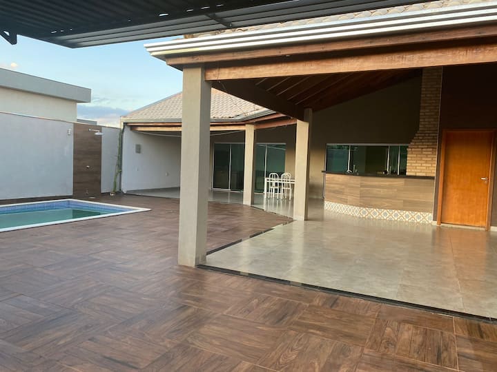 Casa 3 Quartos Com Piscina - Olímpia