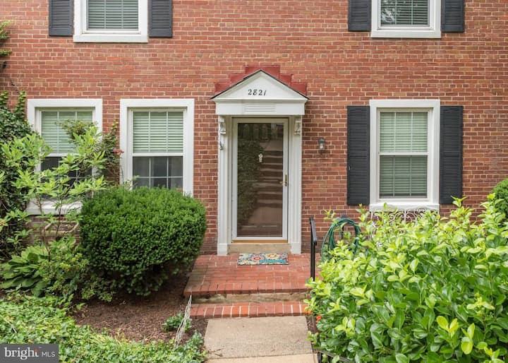 Private Condo In Arlington - Arlington, VA