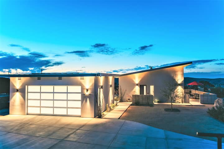 Jt Hideaway | Cozy, Views, Hiking & Spa - Joshua Tree, CA