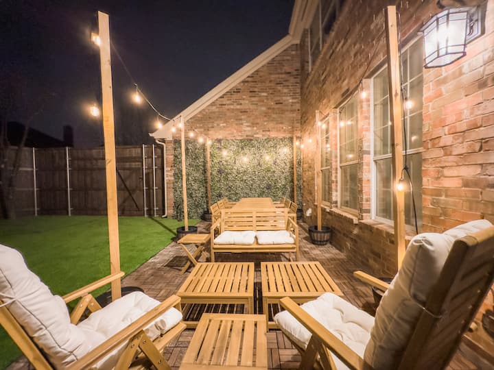 Spacious 7br Retreat Movie + Game Lounge 16 Guests - Frisco, TX