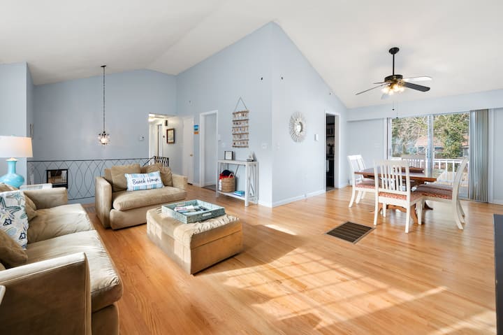 Room For Everyone! Ocean Beach! - Suffolk County, NY