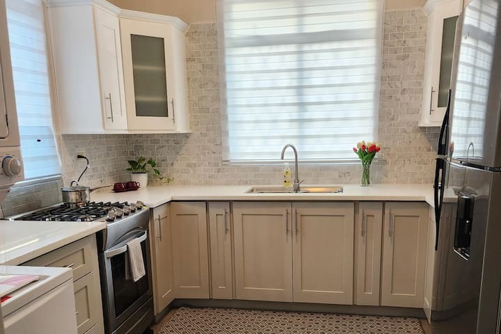 2-bedroom, 2.5 Baths Near Qps - Port of Spain