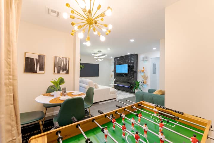 Sovereign Cottage-parking & Wifi - New York City