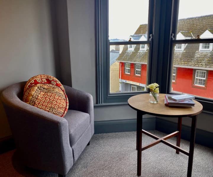 Kelp - A Characterful Room With A View To The Sea. - Trefin