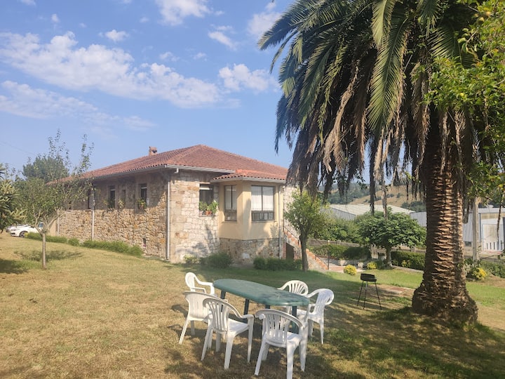 Casa De Piedra / Stone House - Cantabrie