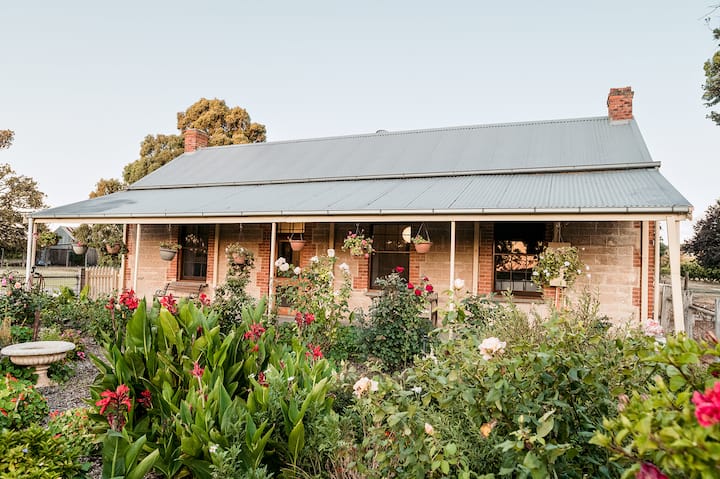 Strout Farm Cottage Est. 1842. - McLaren Vale