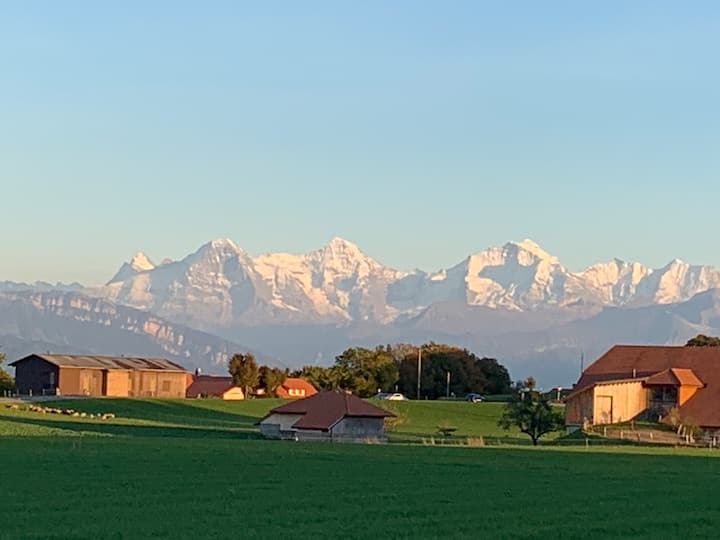 Vacations+work+ Alps+office+discover Bern, Gruyère - Switzerland