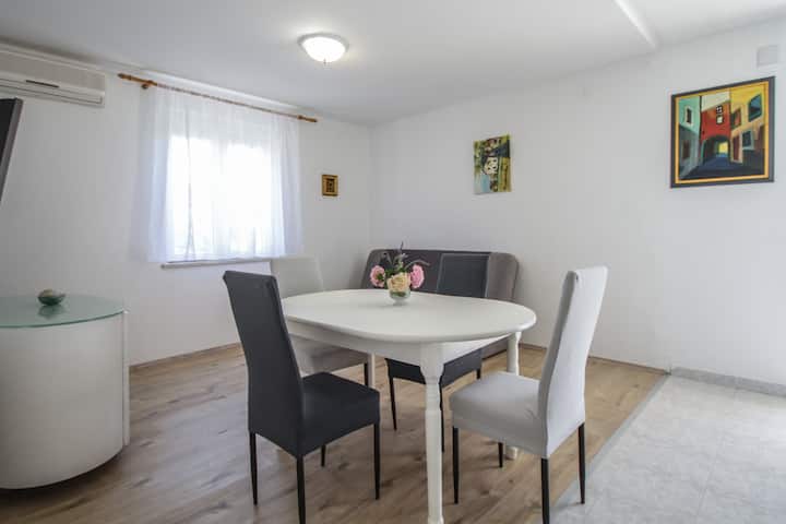 Apartment Tosca With Parking - Rovigno