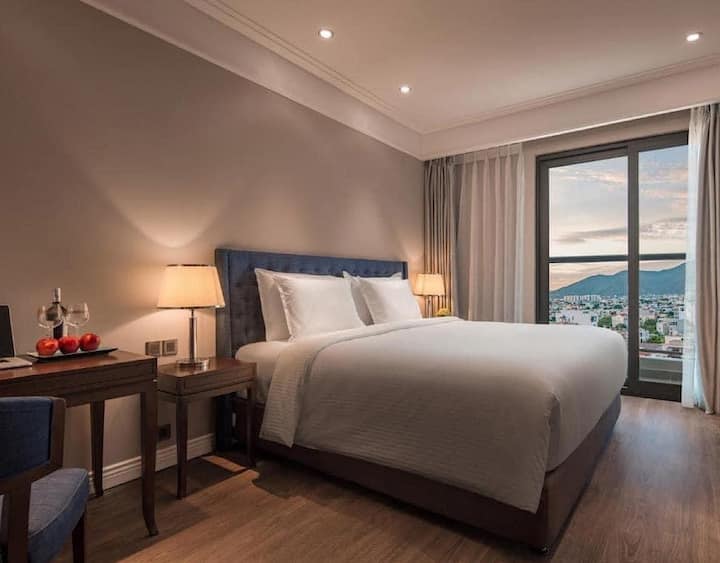 Deluxe Apartment In Sheraton Building- Beach Front - Da Nang