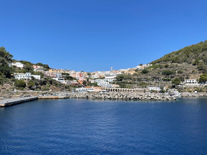 Maison Spacieuse Au Centre D'ustica - Ustica