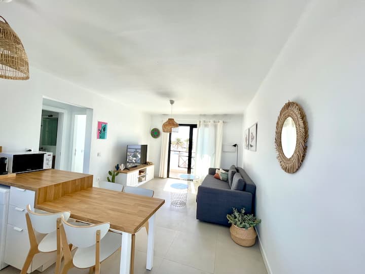 Casa De Los Soles - Modern Apartment With Sea View - Lanzarote