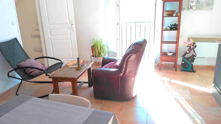Appartement Au Calme - Château de Sauvan