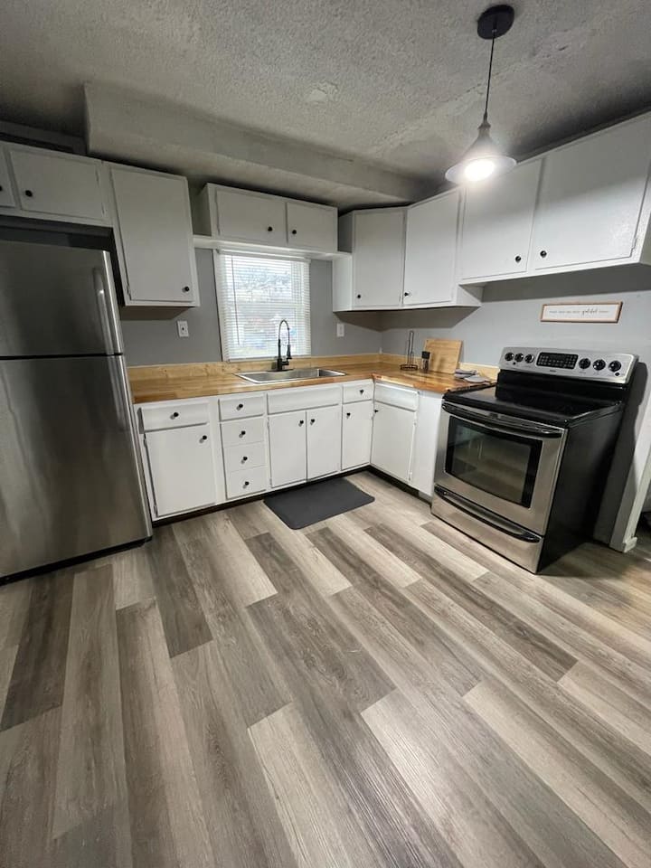 Modern Boho-industrial Apartment - Bethlehem, PA