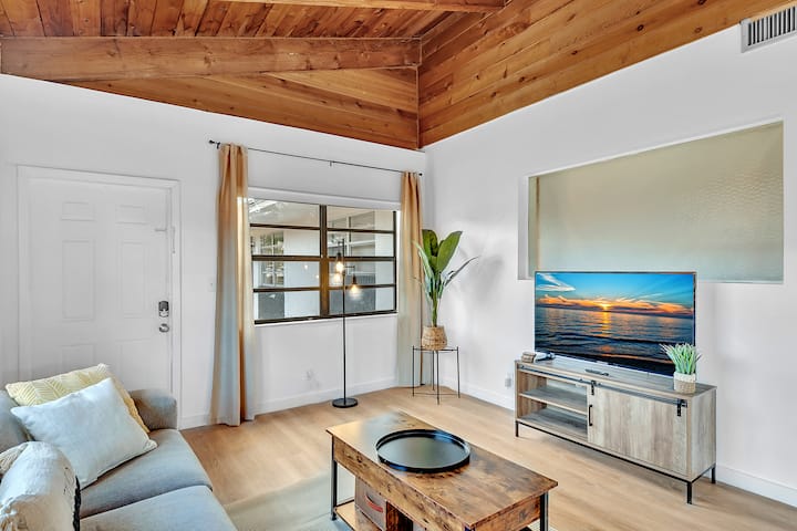 New! Boho Chic Chateau #3 - Miramar, FL