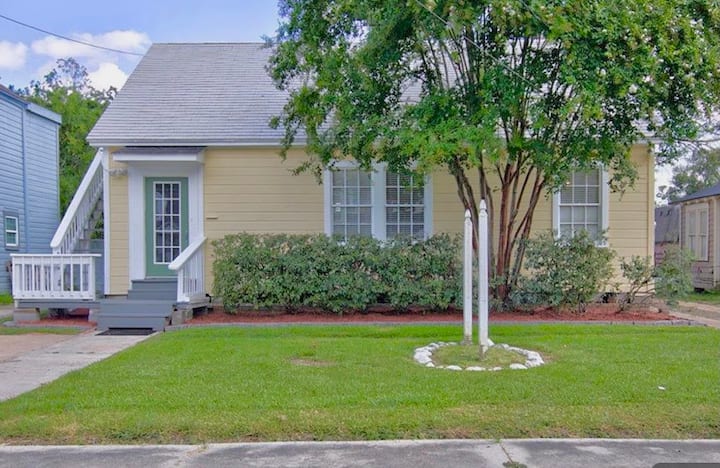 Cozy, 2-bedroom Bungalow. - ボーモント, TX