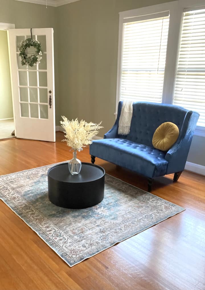 Cozy, 2-bedroom Bungalow. - Beaumont, TX
