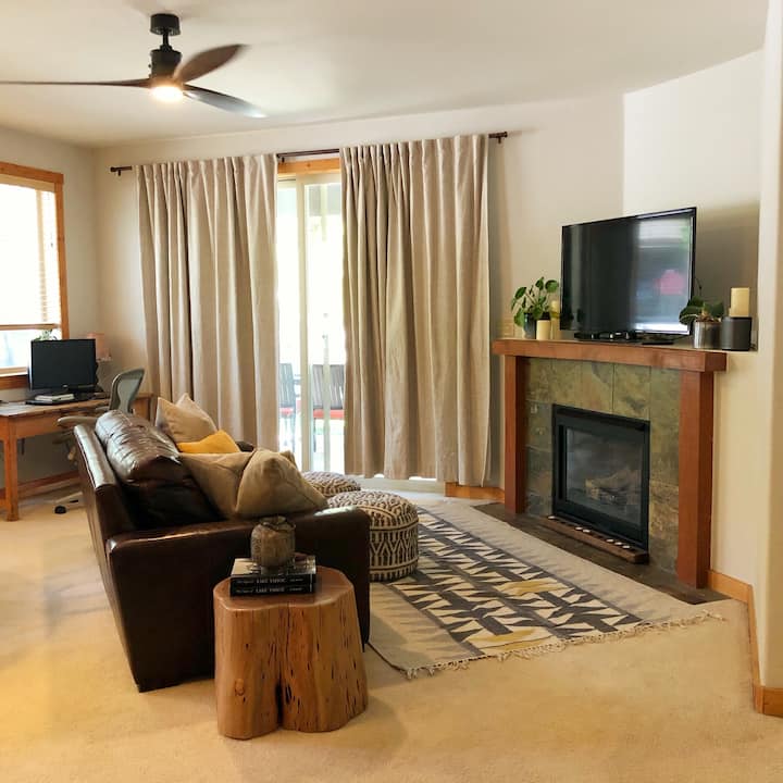 2 Bedroom, 2 Bath Truckee Condo - Truckee, CA