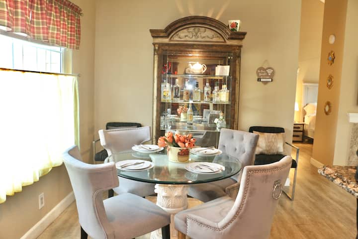 30% Off Monthly Stay - Costa Mesa, CA