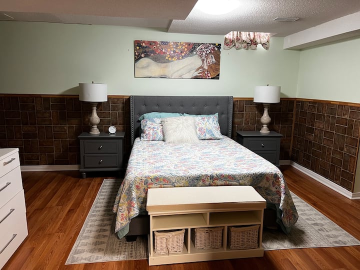 Beautiful 2 Bedrooms Basement ! - Oakville