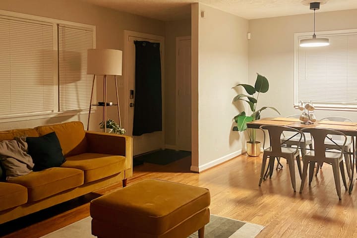 Sojourn Guest House: Buckroe Beach Suite A - Hampton, VA