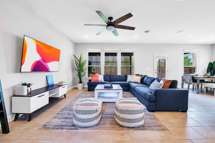 Baby-approved Airbnb: Equipped With A Travel Crib - Cedar Park