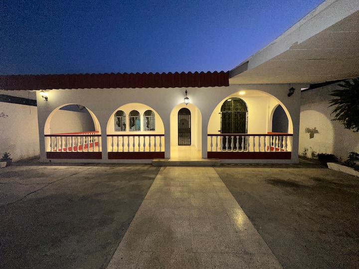Casa De Los Palaquibay Pazmiño - Salinas