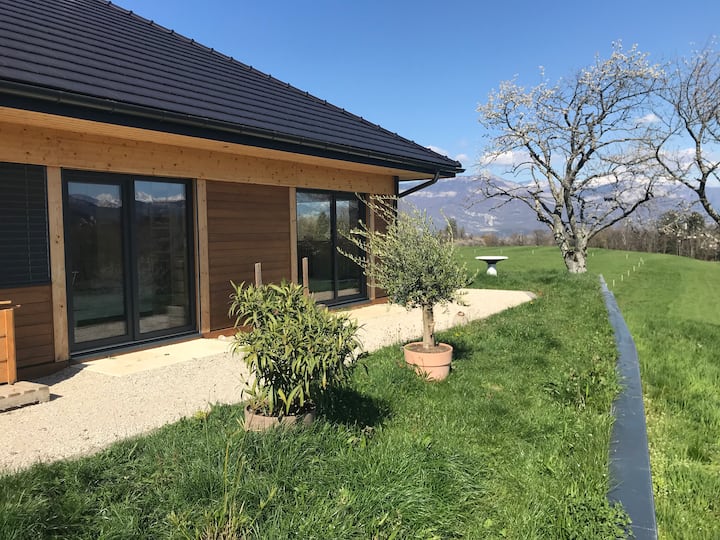 La Vue, Le Calme Et La Sérénité - Lac d'Aiguebelette